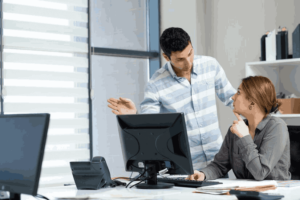 Help Desk 101: A Beginner’s Guide to Tech Support | Captain IT